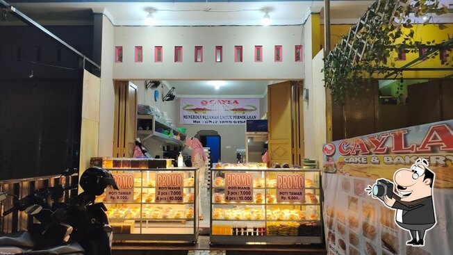 Menu at momo cake & bakery, Central Jakarta