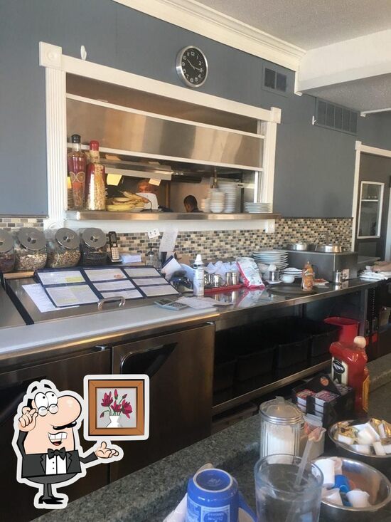 Golden Basket Breakfast Club, Westmont - Restaurant menu, prices and ...
