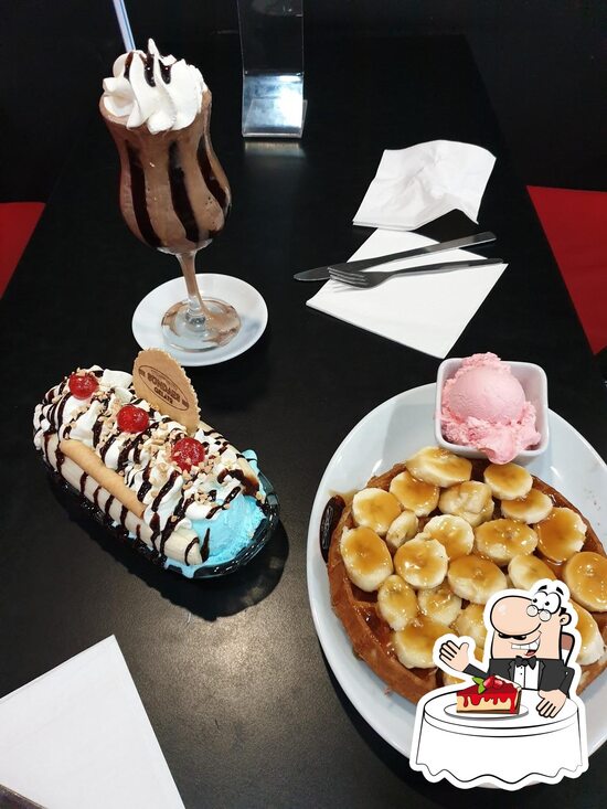 Sundaes Gelato in Plymouth - Restaurant reviews