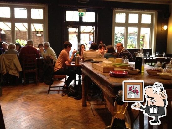 The County Arms, 345 Trinity Rd in London - Restaurant menu and reviews