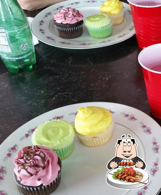 Slice Custom Cake in Muskego - Restaurant menu and reviews