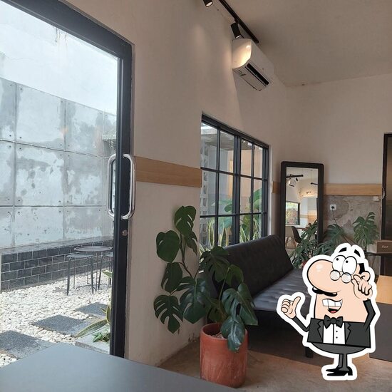 YELO Cafe, Pekanbaru - Restaurant reviews
