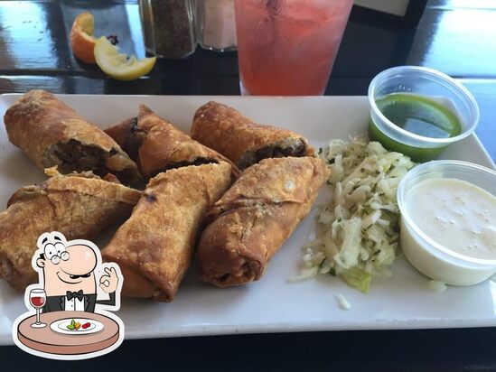 Stripers Bar & Grille in Manteo - Restaurant menu and reviews