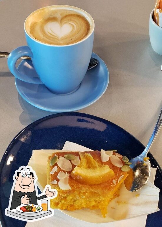 Menu at Dundees at the Cairns Aquarium restaurant, Cairns City, 5 ...