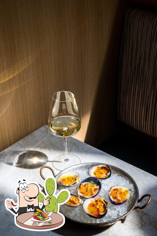Este in Austin - Restaurant menu and reviews