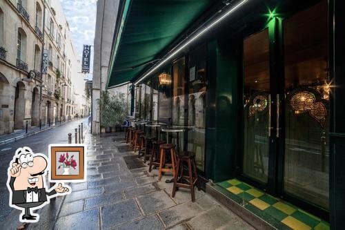 Corcoran's Irish Pub, Paris - Restaurant menu, prices and reviews
