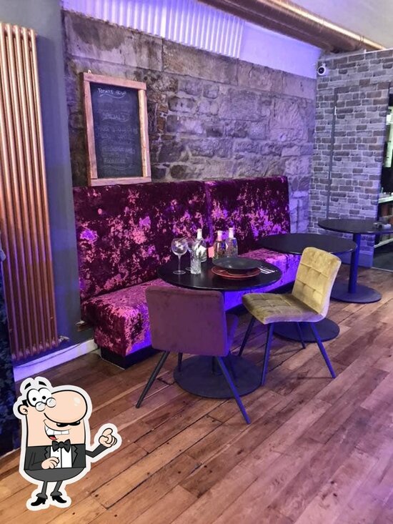 Juniper Gin Bar, Paisley - Restaurant menu, prices and reviews