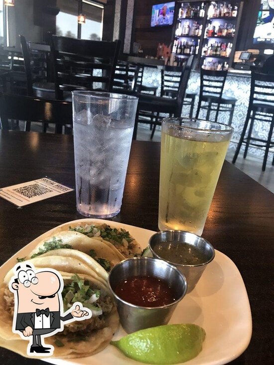 Social House Kitchen & Bar, Bakersfield - Restaurant menu, prices and ...