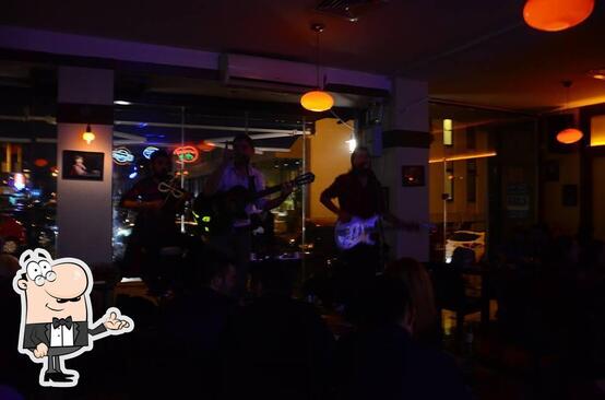 Space Bar, Izmit, Eski Postane Sk. No:3 - Restaurant reviews