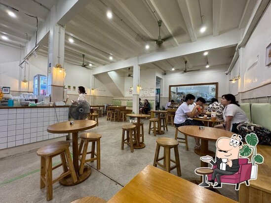 June Pang, Bangkok, Hua Lamphong - Restaurant menu, prices and reviews