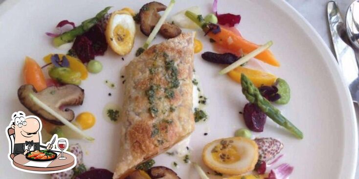 Menu at Zigis Bar & Dining : Flinders Hotel, Flinders