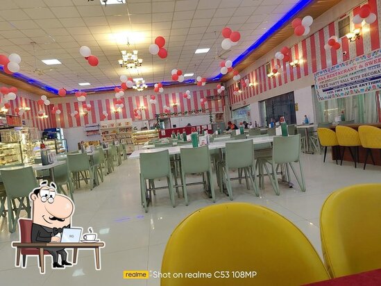 Maa Restaurant & Sweets (Pure Vegetarian) - Biggest Family Restaurant ...
