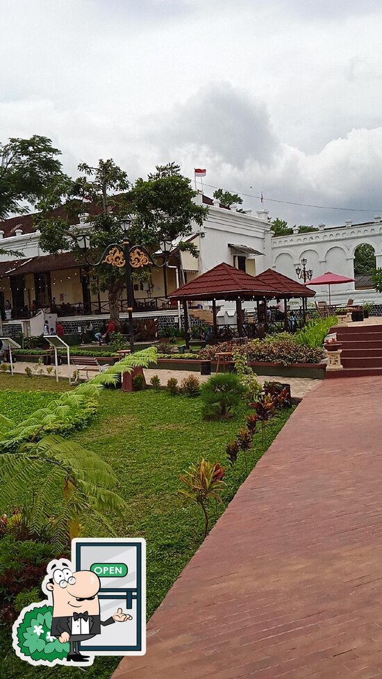 Benteng Hock Resto & Cafe, Salatiga - Restaurant reviews