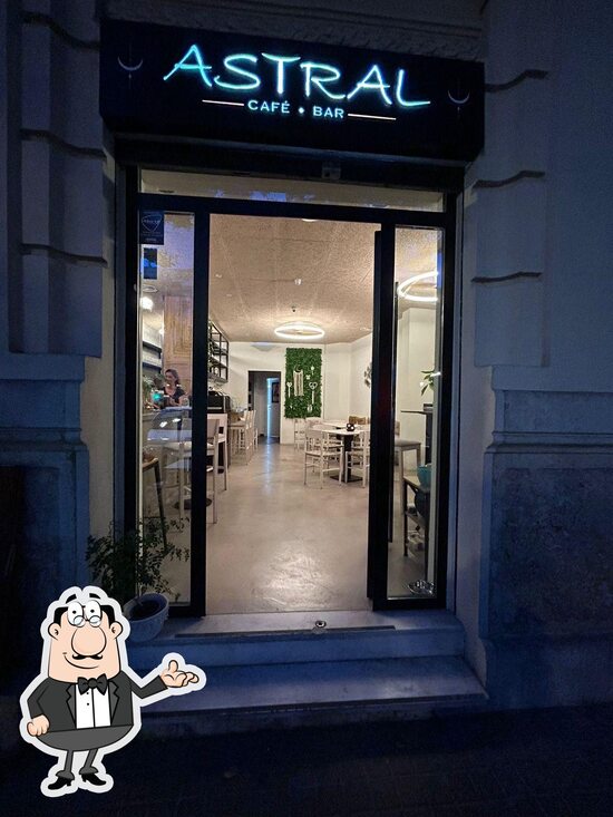 Astral Café Bar, Valencia - Restaurant menu, prices and reviews