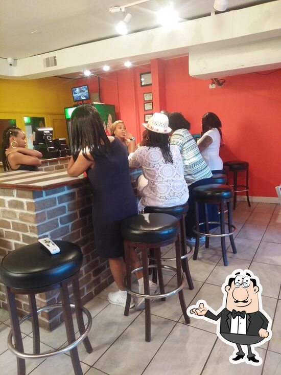 Chicago Wingz Around the World in Joliet - Restaurant reviews