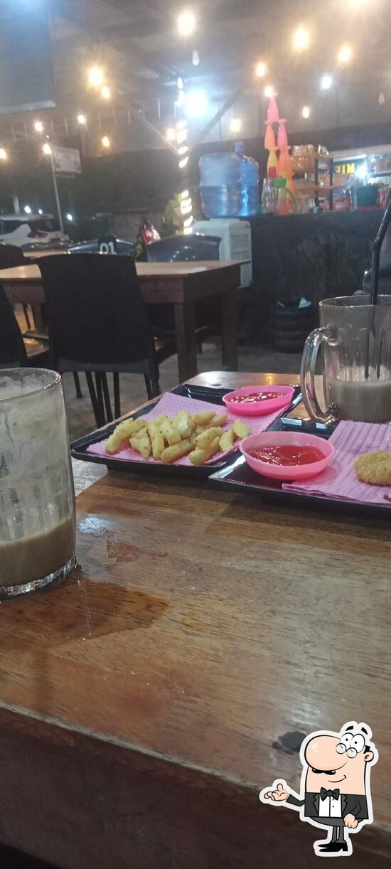 Ray Cafe, Medan, Jl. Tuasan No.112-100 - Restaurant reviews