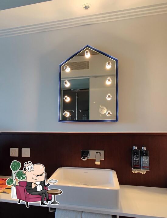 Ruby Zoe Hotel London by IHG, London - Restaurant menu, prices and reviews