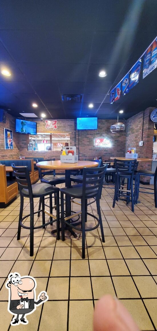Willard Varsity Club sports bar & grille - Willard, OH, Willard ...