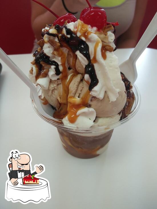 Spring Dipper Ice Cream, 6115 MO-19 in Mammoth Spring - Restaurant reviews