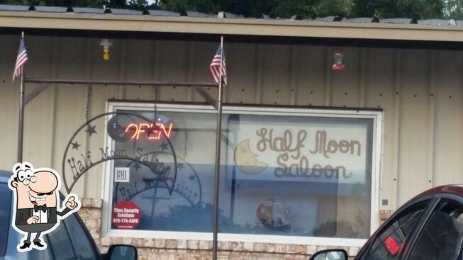 Fort Half Moon Saloon, Somerville - Restaurant menu, prices and reviews