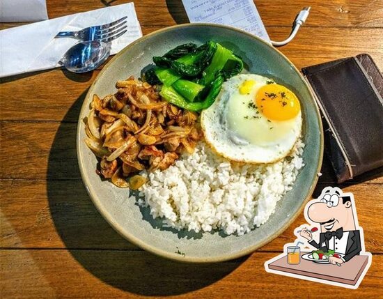 Arah Awan Coffee & Bar (RELX), Semarang - Restaurant reviews