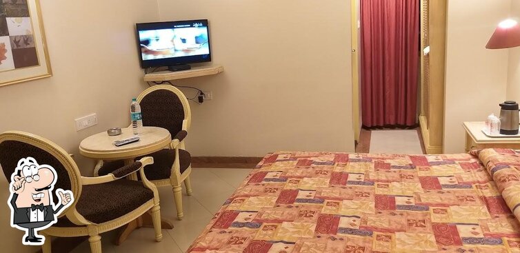 Upahara Darshini (Barjari Oota) & UD Residency, Bengaluru - Restaurant ...
