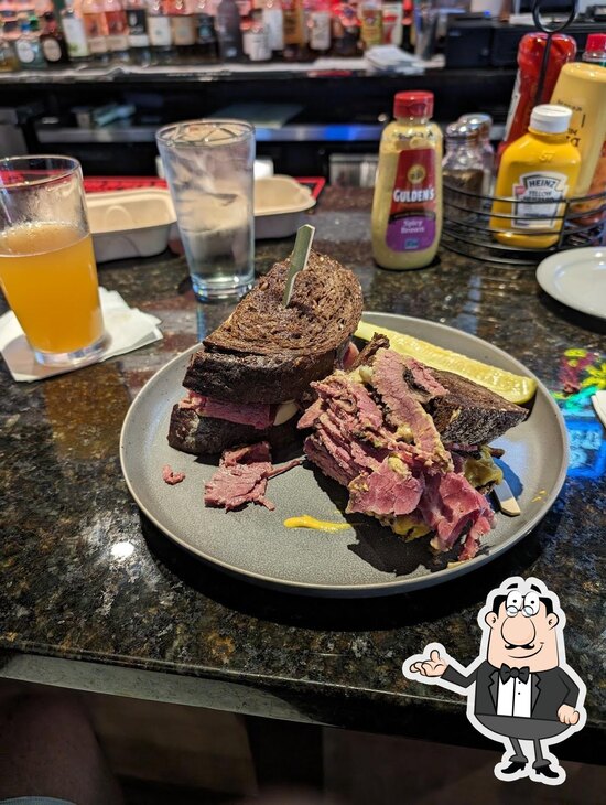 Bat 17, Evanston, Davis - Restaurant menu, prices and reviews