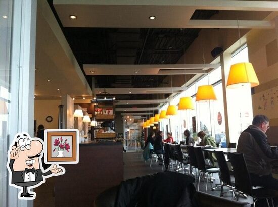 Menu at Café Van Houtte, Saguenay