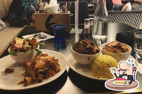 The Cardamom Pod, 1/2685-2689 Gold Coast Hwy in Broadbeach - Restaurant ...