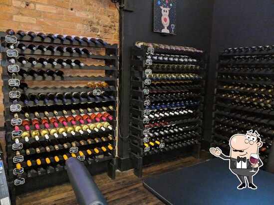The Agitated Grape Bar & Bistro in Davison - Restaurant reviews