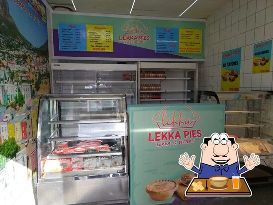 Lekka Pies Merrydale Street, Engen Garage Complex, Mitchell's Plain, Le ...