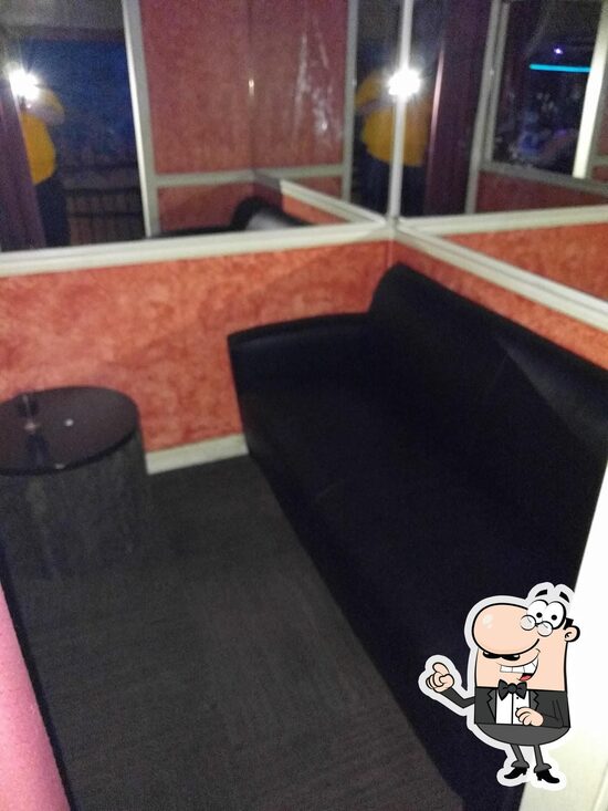 Blush Night Club, Commack - Restaurant menu, prices and reviews