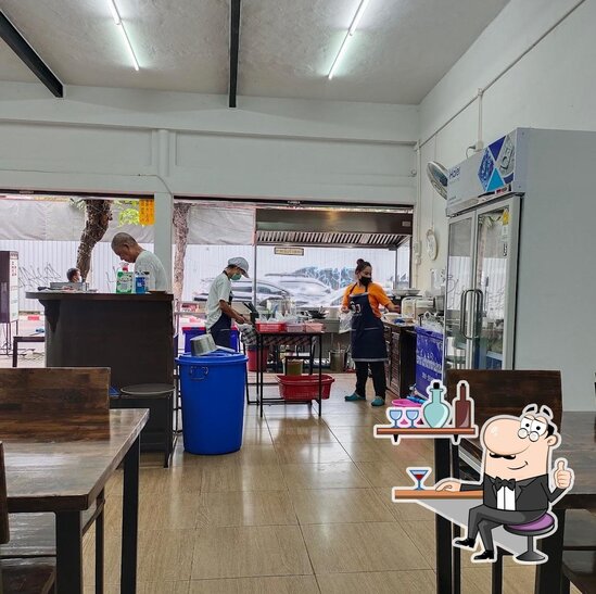 จิวเยาวราช สาขาศรีดอนไชย restaurant, Fa Ham - Restaurant reviews