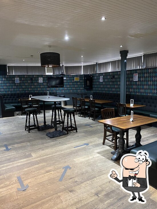 Dolphin Bar, Dundee - Restaurant menu, prices and reviews