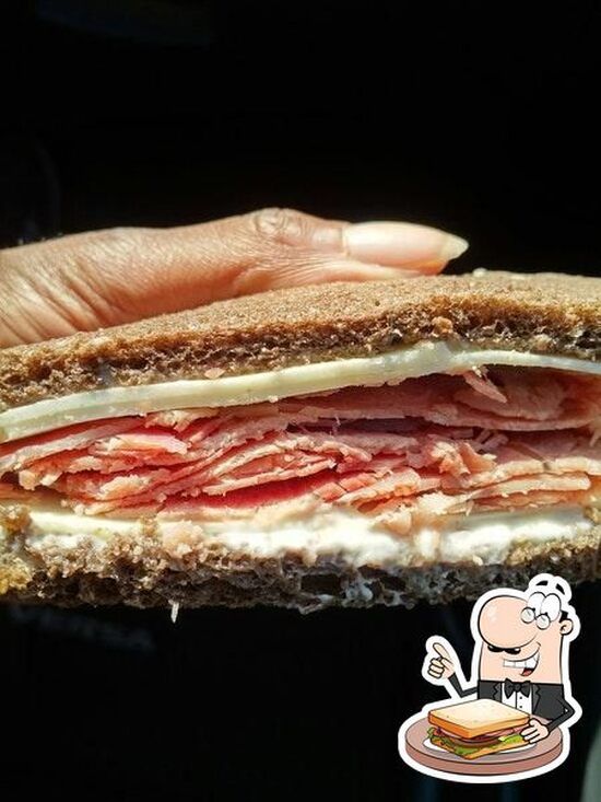 Morris' Liquors & Deli in Louisville - Restaurant menu and reviews