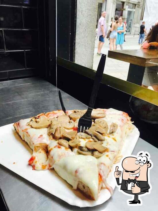 Menu at Spontini pizzeria, Milan, Via Dogana
