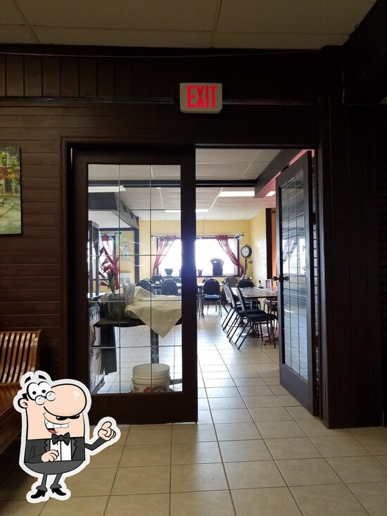 Side Trax Kitchen & Bar, Beaverlodge - Restaurant menu, prices and reviews