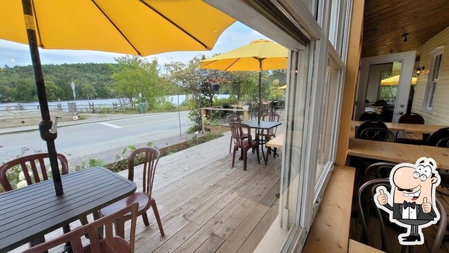 Menu at Cafe EARLE • maison EARLE house • Restaurant, Wakefield, 1 Ch ...
