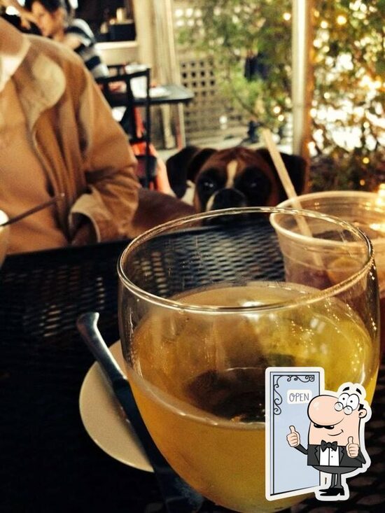 Four Dogs Tavern in USA - Restaurant menu and reviews