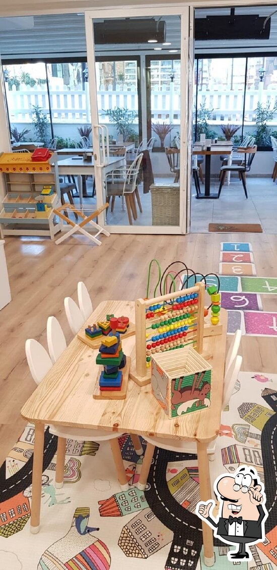 Menu at 4 Kiddos, Istanbul