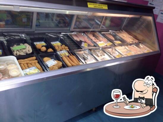Cooloola Coast Seafoods in Tin Can Bay