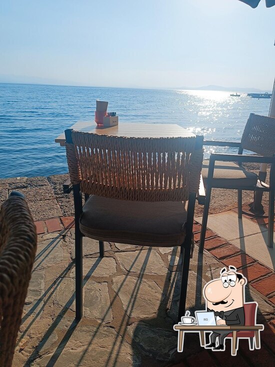Selini Restaurant Cafe, Afissos - Restaurant menu, prices and reviews