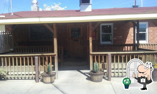 Big Ed's Chicken Pit, High Point - Restaurant menu, prices and reviews