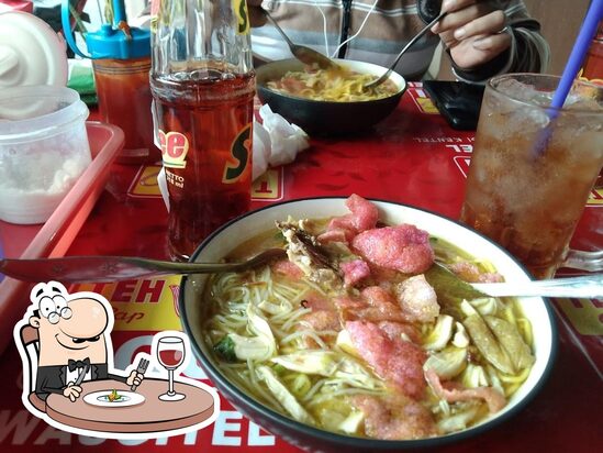 Menu at Mie sop dan lontong medan restaurant, East Jakarta