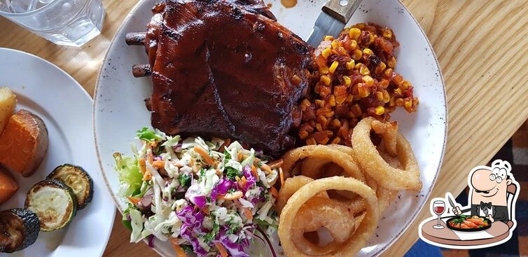 Sandstone Point Hotel in Sandstone Point - Restaurant menu and reviews