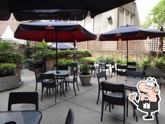 Howe Sound Taphouse & Kitchen - New West, New Westminster - Restaurant ...