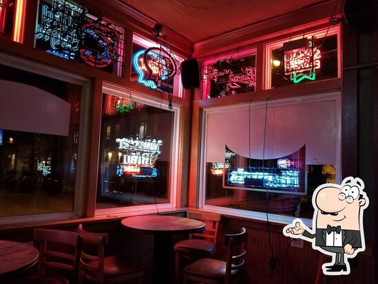 Chipp Inn in Chicago - Restaurant reviews
