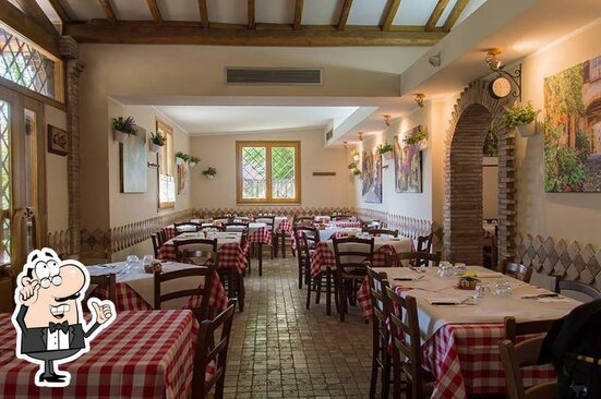 Ristorante Pizzeria Il Casale Roma, Rome, Via Colle Di Mezzo ...