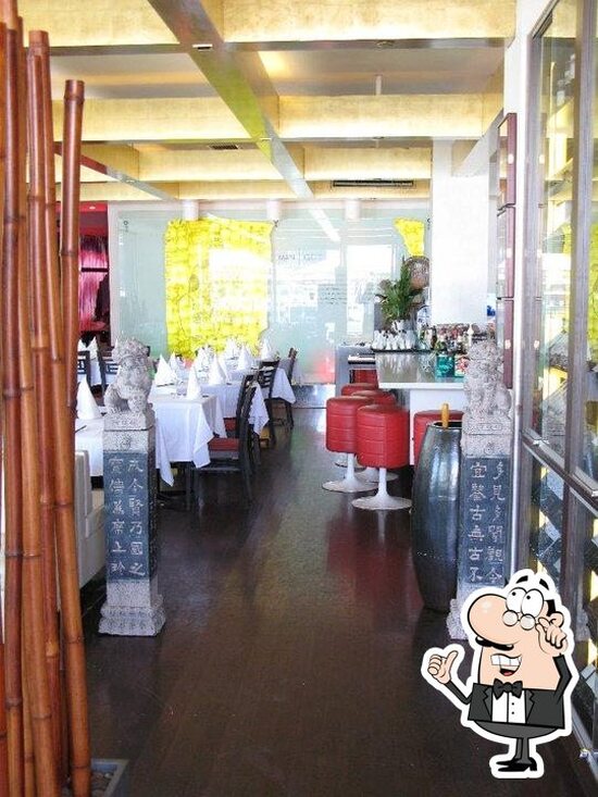 Man Mo WTC 文武, Docklands - Restaurant menu, prices and reviews