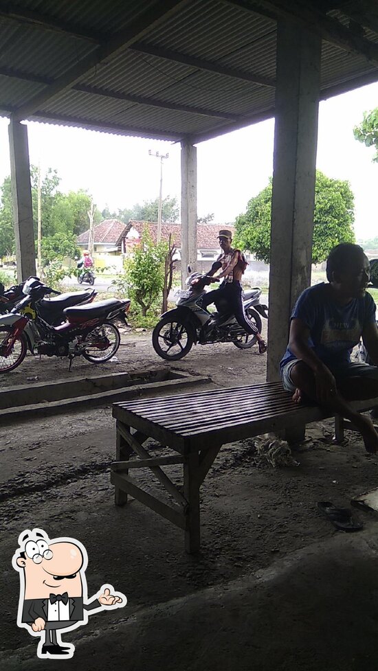Warong Lapangan - Restaurant menu, prices and reviews